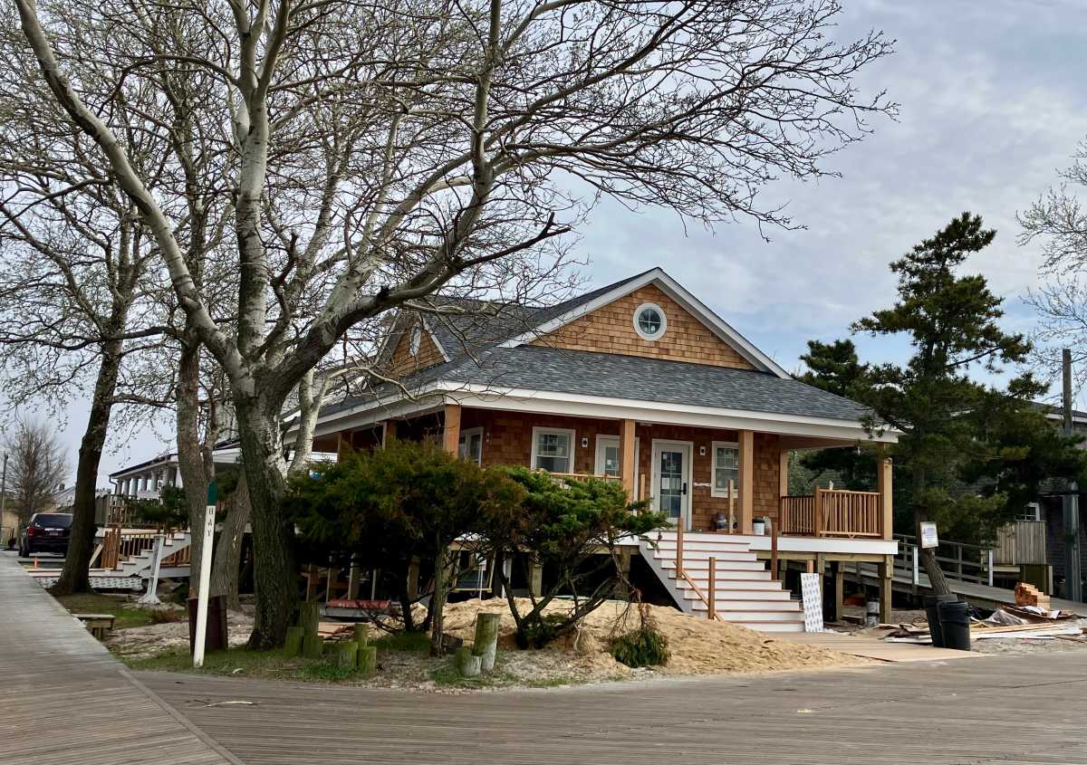 SALTAIRE SUMMERY: Home for the Holiday » Fire Island News & Great South ...